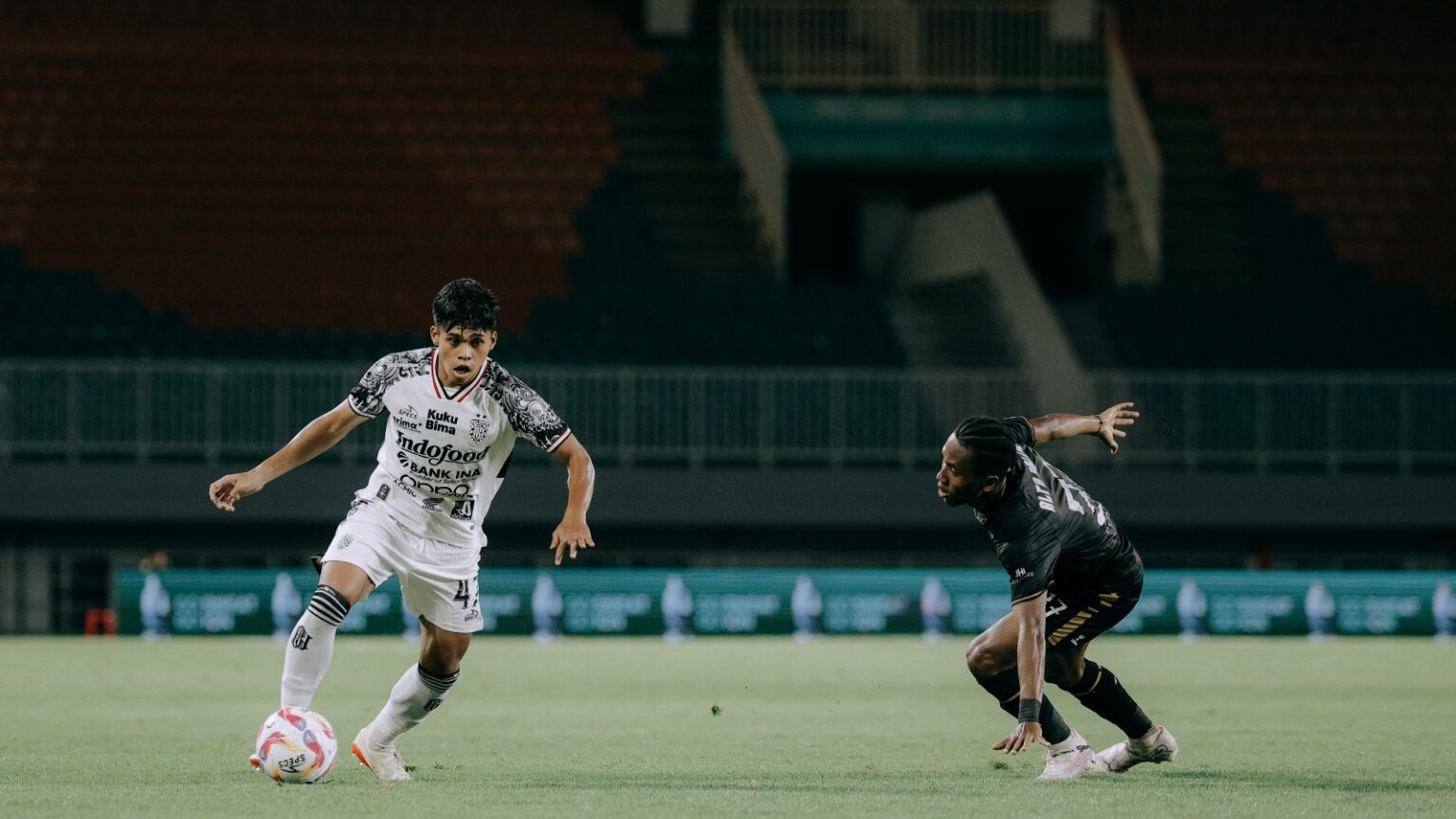 Rahmat Arjuna: Winger Muda Bali United yang Cetak Gol Salto Spektakuler ...